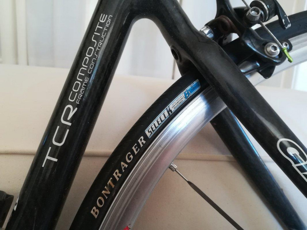 Giant TCR-C1 Full Carbon Road Bike | Bike Hub