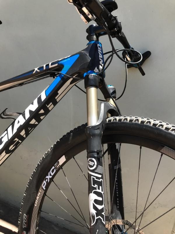 Giant XTC 29er Full Carbon Hardtail | Bike Hub