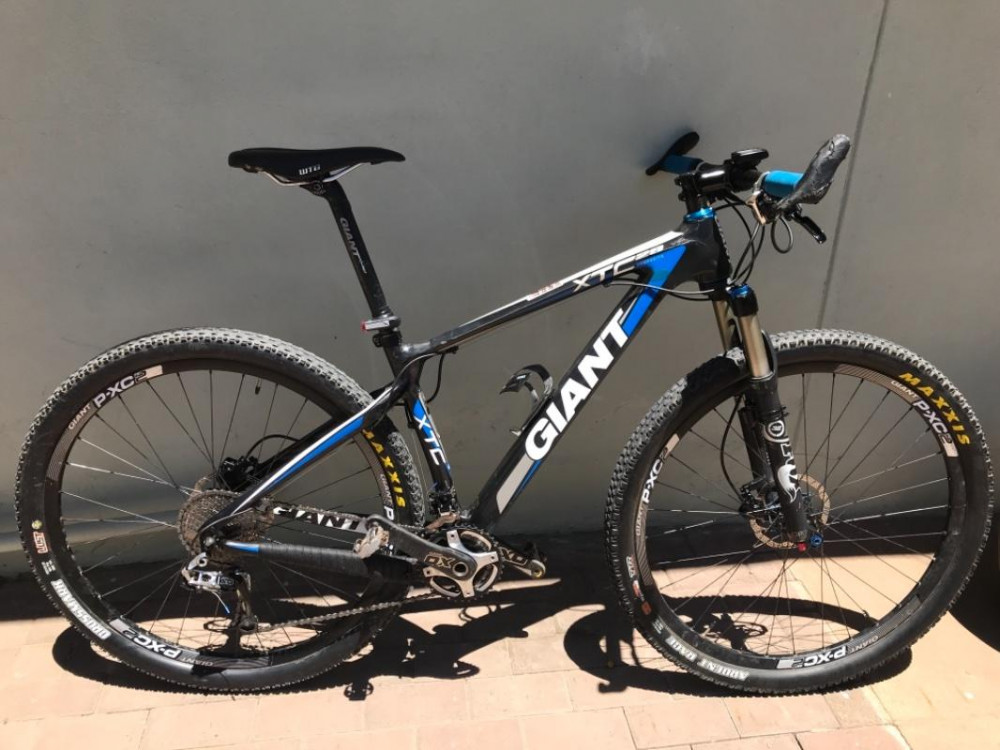 Giant XTC 29er Full Carbon Hardtail | Bike Hub