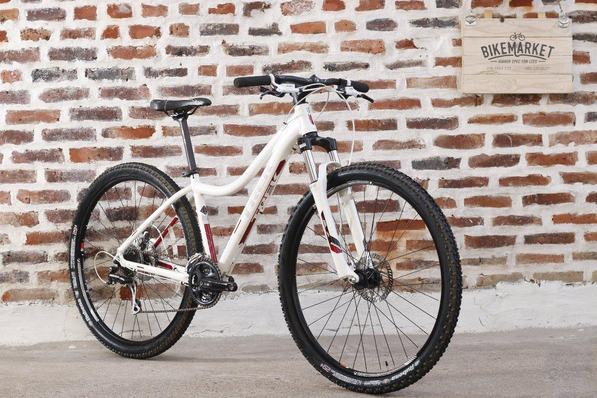 Trek Cali (M) 29er | Hardtail Mountain Bikes | Bike Hub