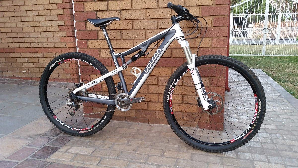 Volcan FS29 Full Carbon 29er | Dual Suspension Mountain Bikes | Bike Hub