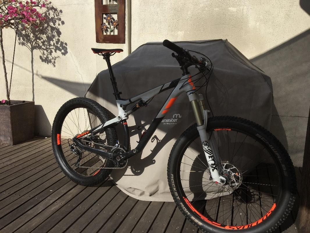 Scott Genius Plus 2016 | Dual Suspension Mountain Bikes | Bike Hub