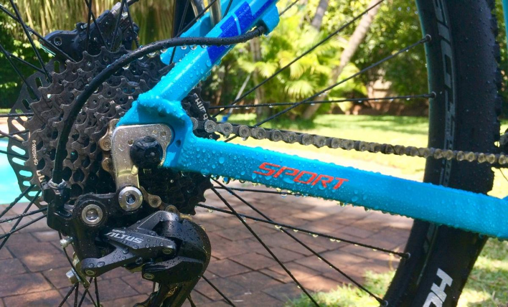 Titan Rogue Sport 29er Mountain Bike ( 2018 ) | Bike Hub