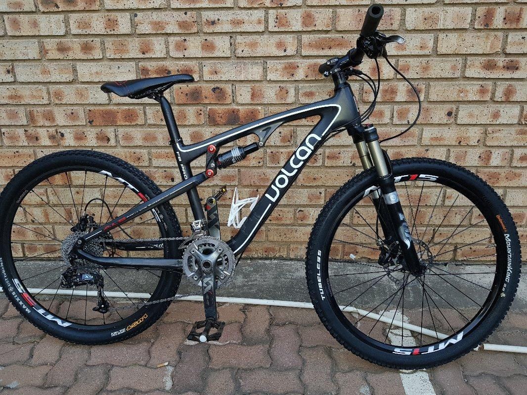 2012 Volcan FS Pro Carbon | Dual Suspension Mountain Bikes | Bike Hub