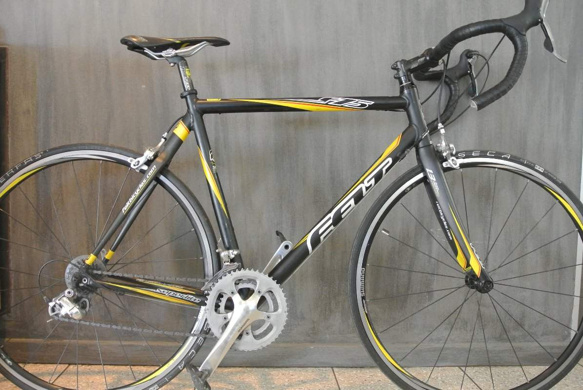 Felt F75 - Carbon Alu Frame - Ultegra/105 Gset | Road Bikes | Bike Hub