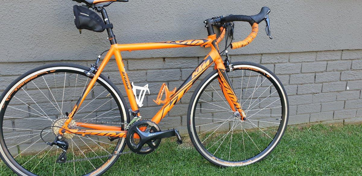KTM Strada 800 | Road Bikes | Bike Hub
