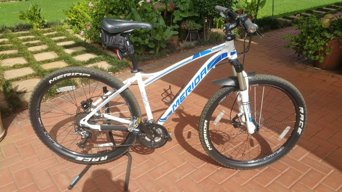 Merida Juliet 300, Giro Shoes, MET Helmet Bundle | Hardtail Mountain ...