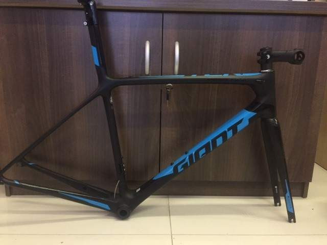 GIANT TCR ADVANCED SL ISP FRAME AND FORK - 2016 | Road Bike Frames ...