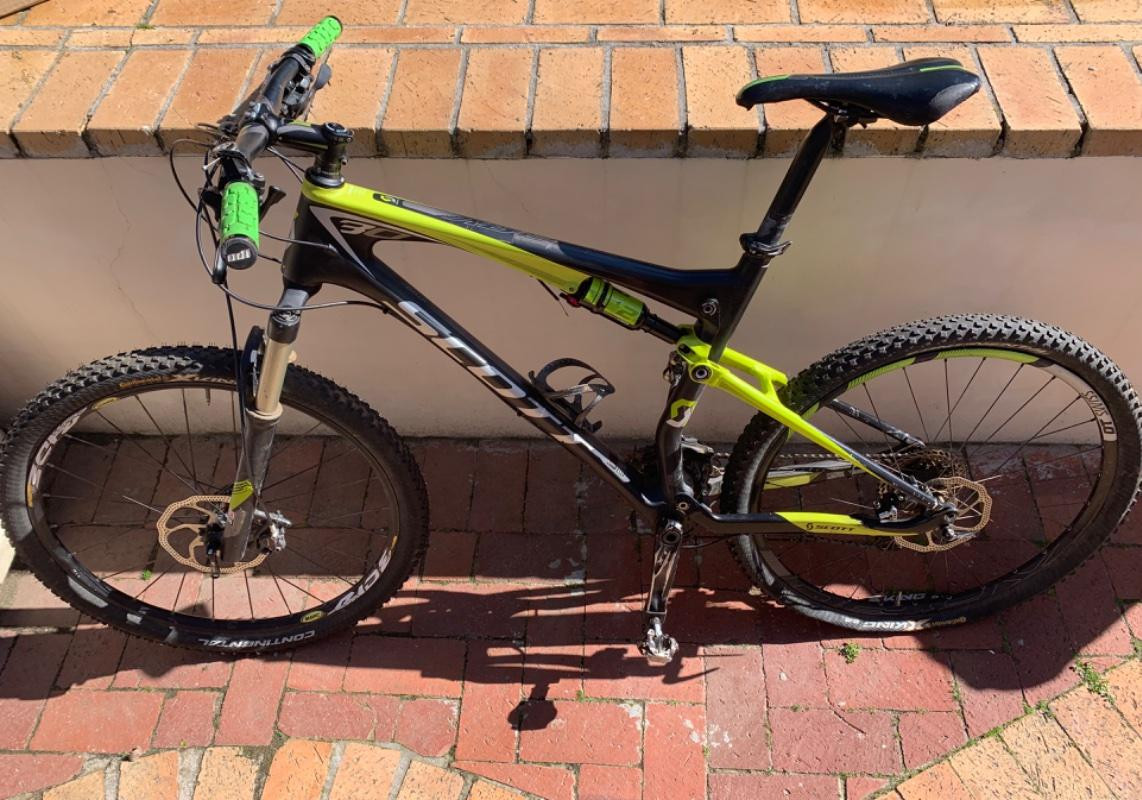 SCOTT SPARK CARBON FRAME | Dual Suspension Mountain Bikes | Bike Hub
