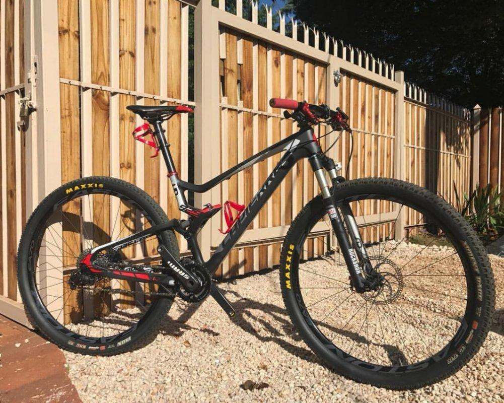 Lapierre XR929 Ultimate | Dual Suspension Mountain Bikes | Bike Hub