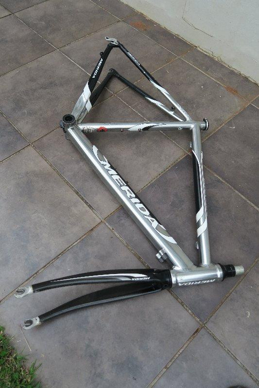 Merida Road 906 | Road Bike Frames | Bike Hub