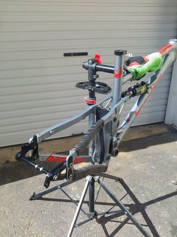 Perfect Enduro/Trail Rolling Chasis - M | Bike Hub