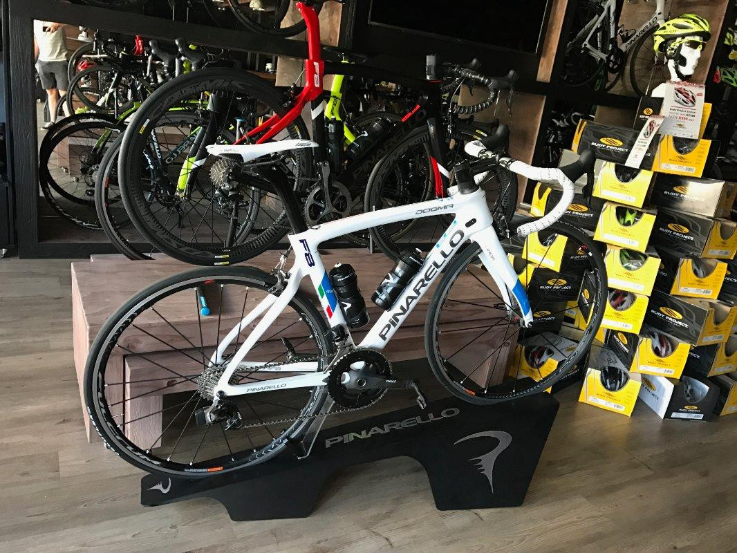 Pinarello F8 Size 51,5 La Ventisima | Road Bikes | Bike Hub