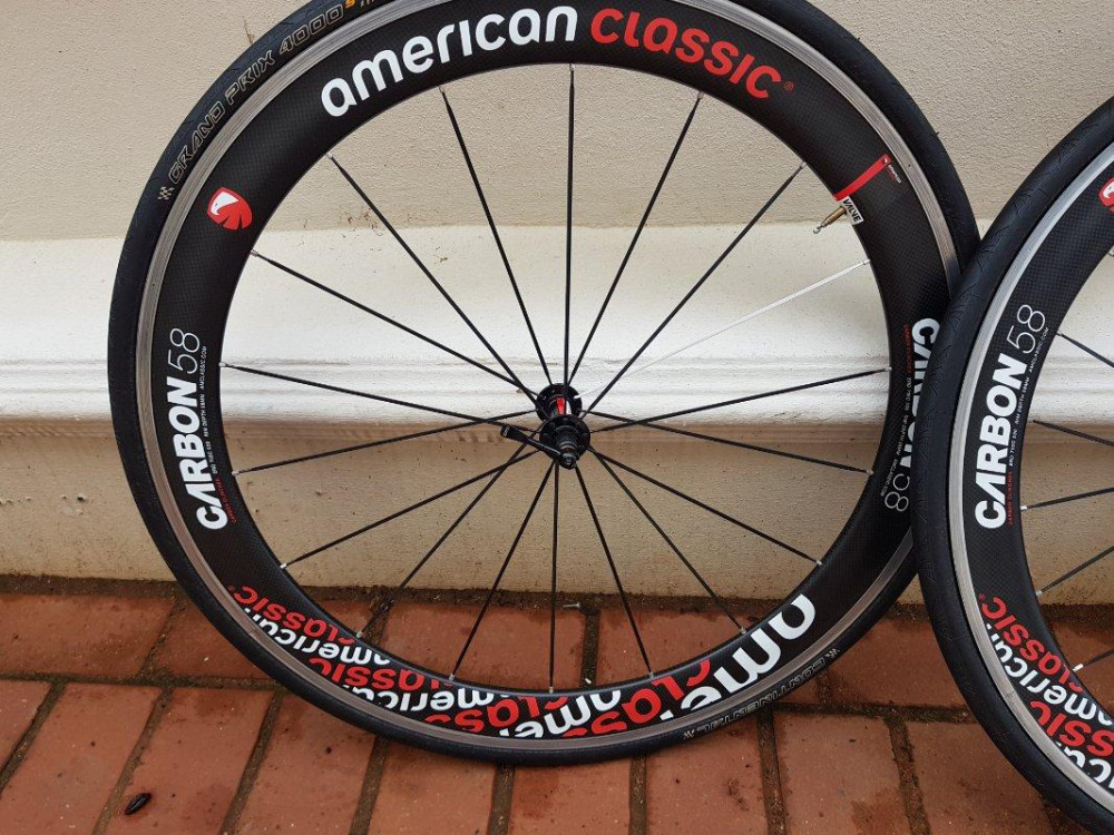 American Classic Carbon Clincher 58mm Wheelset | Bike Hub