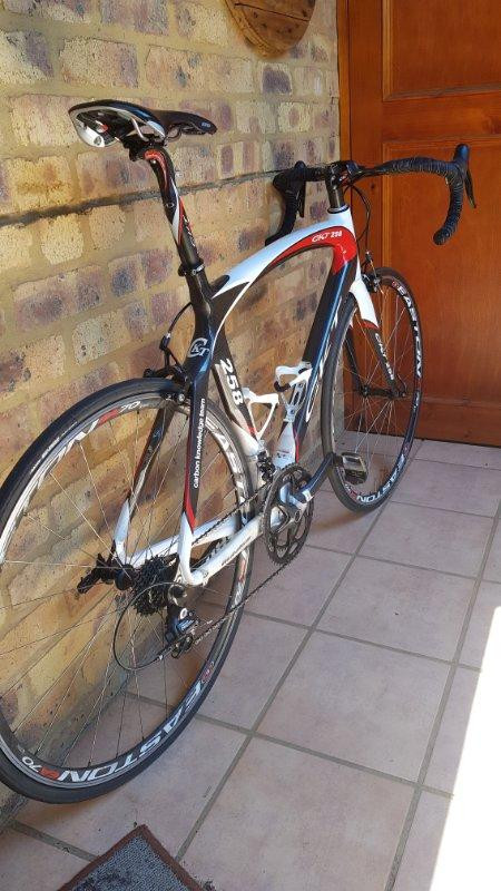 CKT 258 Full Carbon | Road Bikes | Bike Hub