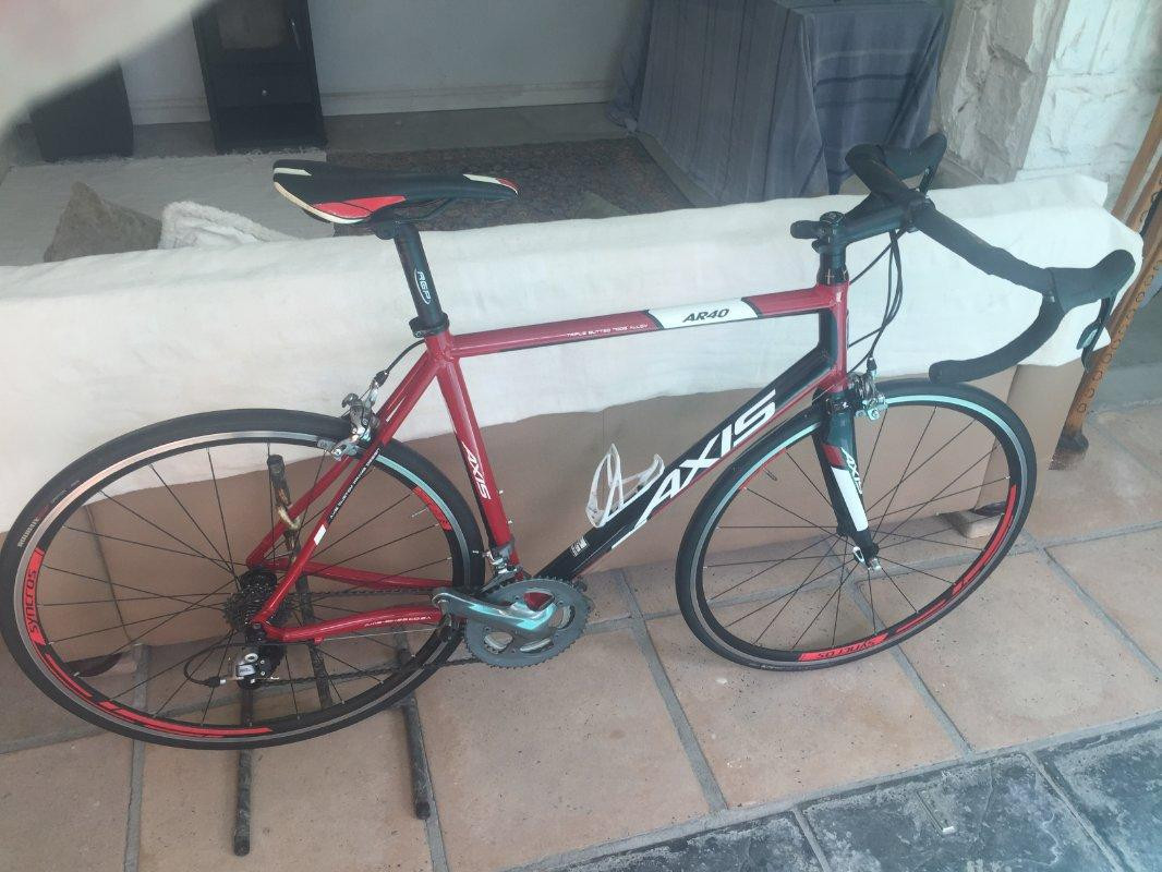 Axis AR 40 | Road Bikes | Bike Hub