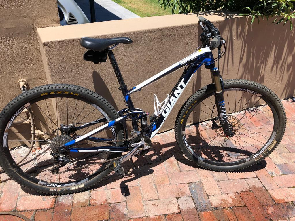 Giant Anthem 2015 (Small) | Dual Suspension Mountain Bikes | Bike Hub