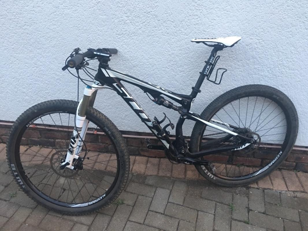 2015 Scott Spark 940 | Dual Suspension Mountain Bikes | Bike Hub