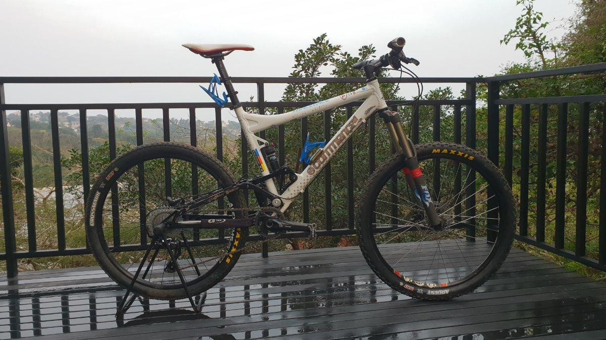 Commencal Meta 5.5 Full Suspension 26er - | Dual Suspension Mountain ...