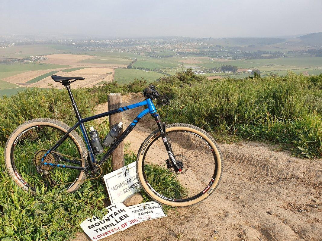 Momsen STF | Hardtail Mountain Bikes | Bike Hub