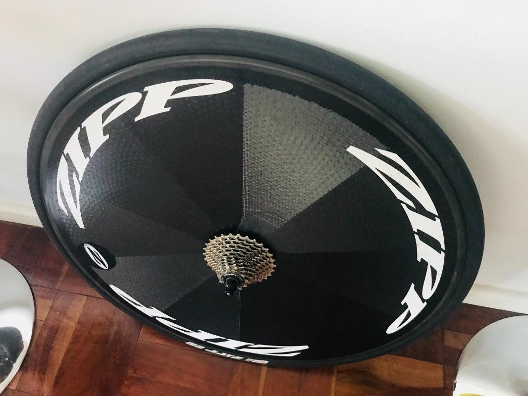 TO RENT: ZIPP SUPER 9 Disk - Clincher | Road Bike Wheels | Bike Hub