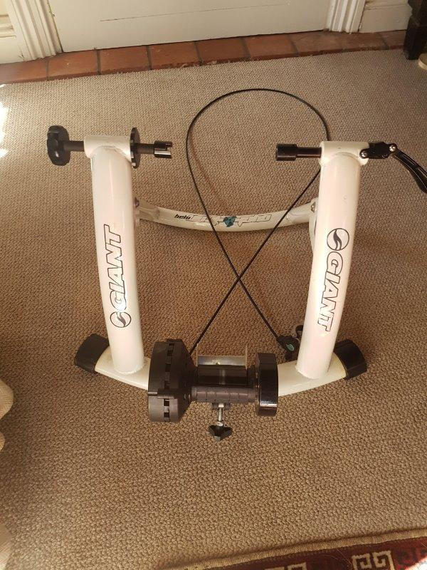 Giant Cyclotron Magnetic Indoor Trainer | Indoor Trainers & Accessories ...