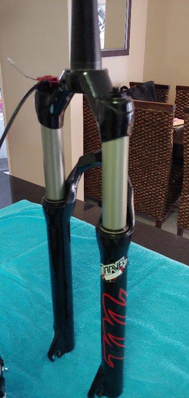 Manitou Marvel Comp | Mountain Bike Forks | Bike Hub