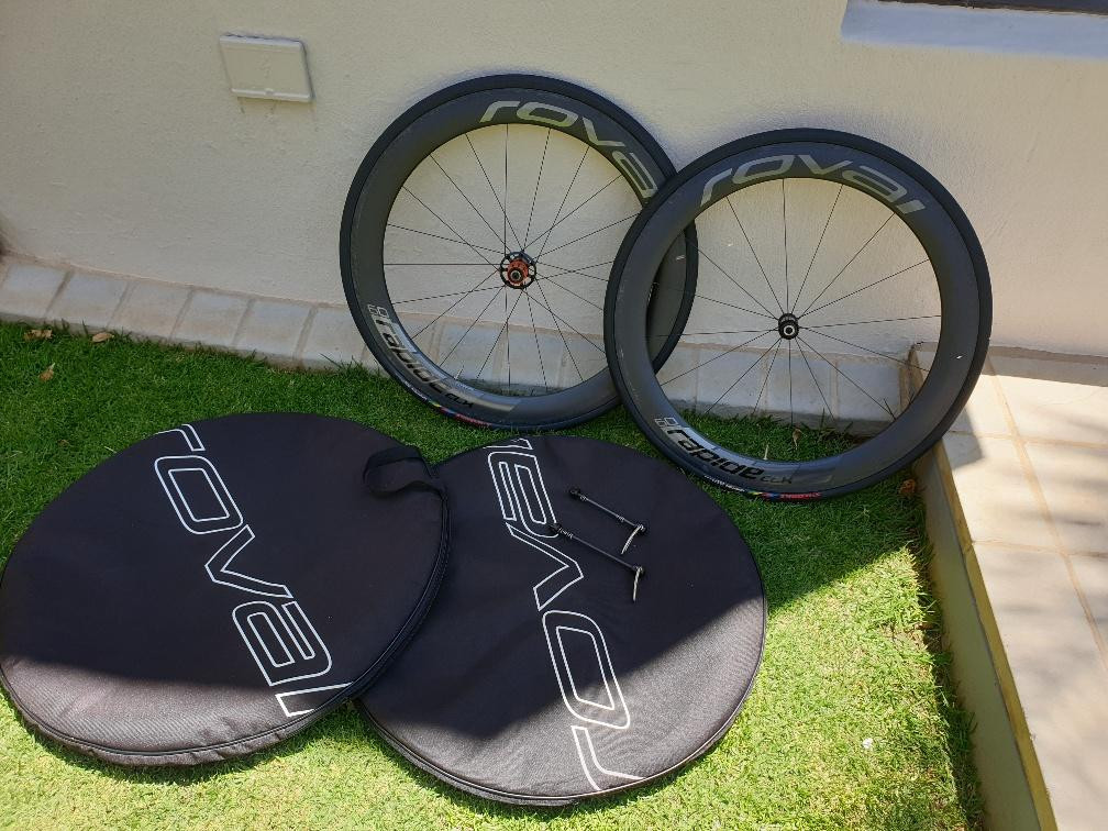 ROVAL RAPIDE CLX 60 CLINCHER WHEELSET | Road Bike Wheels | Bike Hub