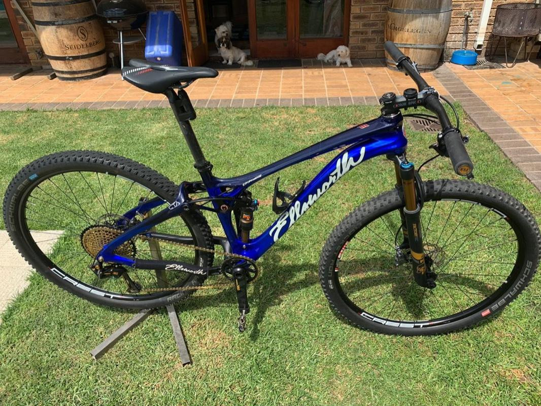 Ellsworth Epiphany 2016 | Dual Suspension Mountain Bikes | Bike Hub