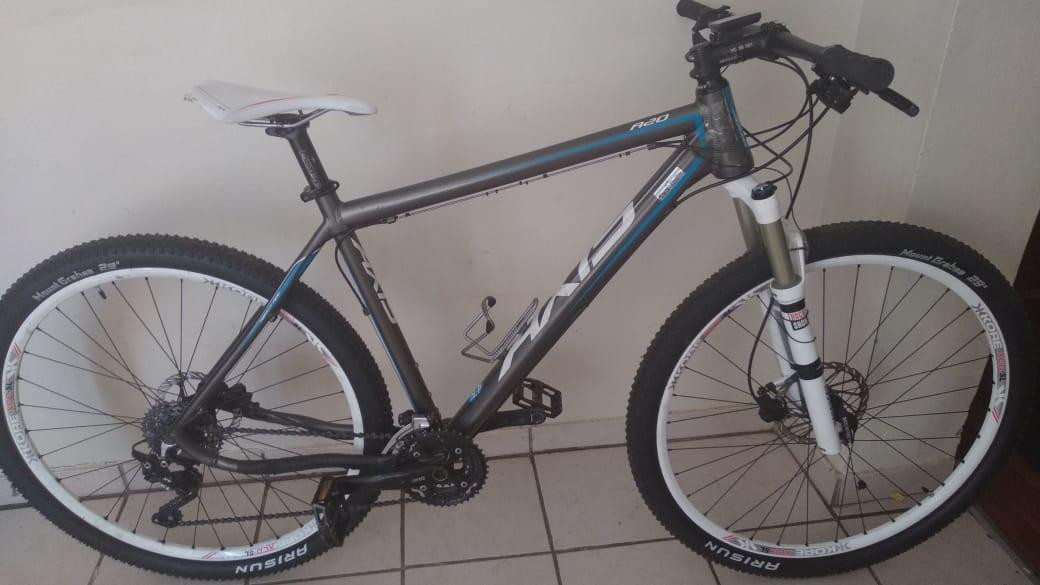 Axis A20 29 | Hardtail Mountain Bikes | Bike Hub