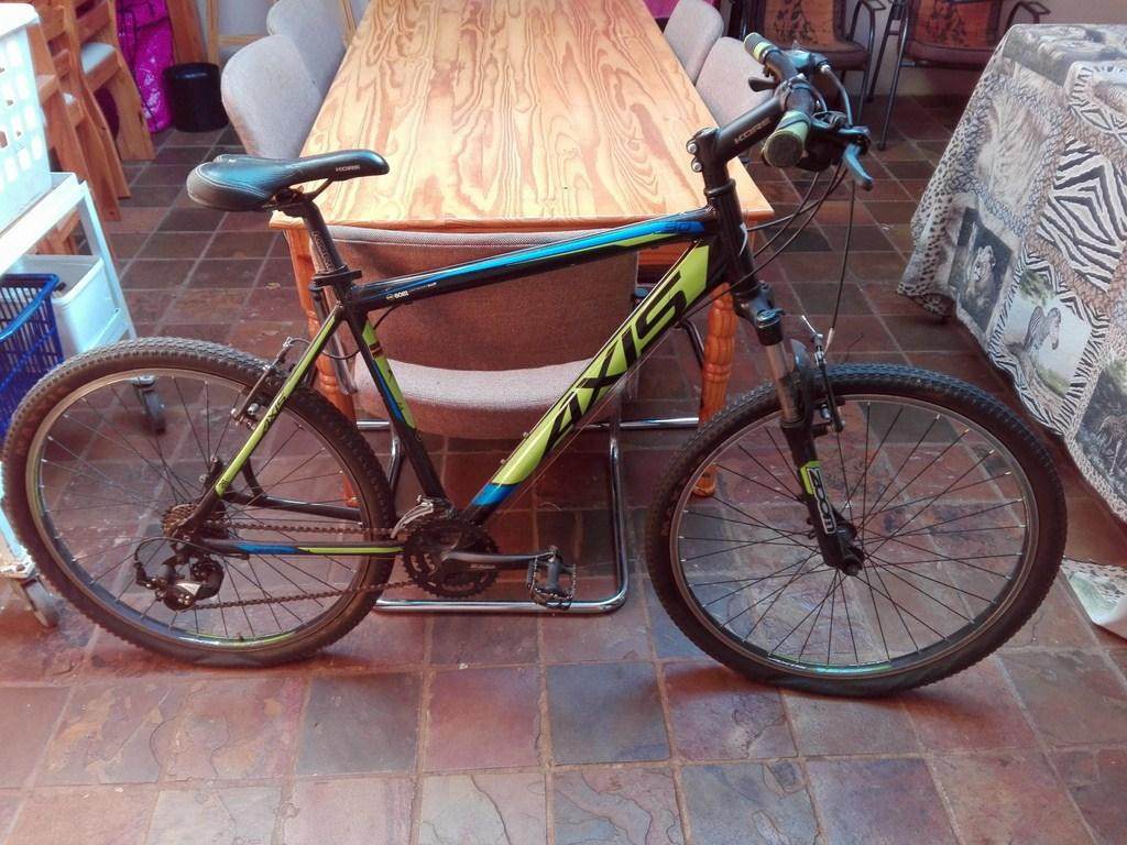 Bicycle Axis Zoom | Road Bikes | Bike Hub