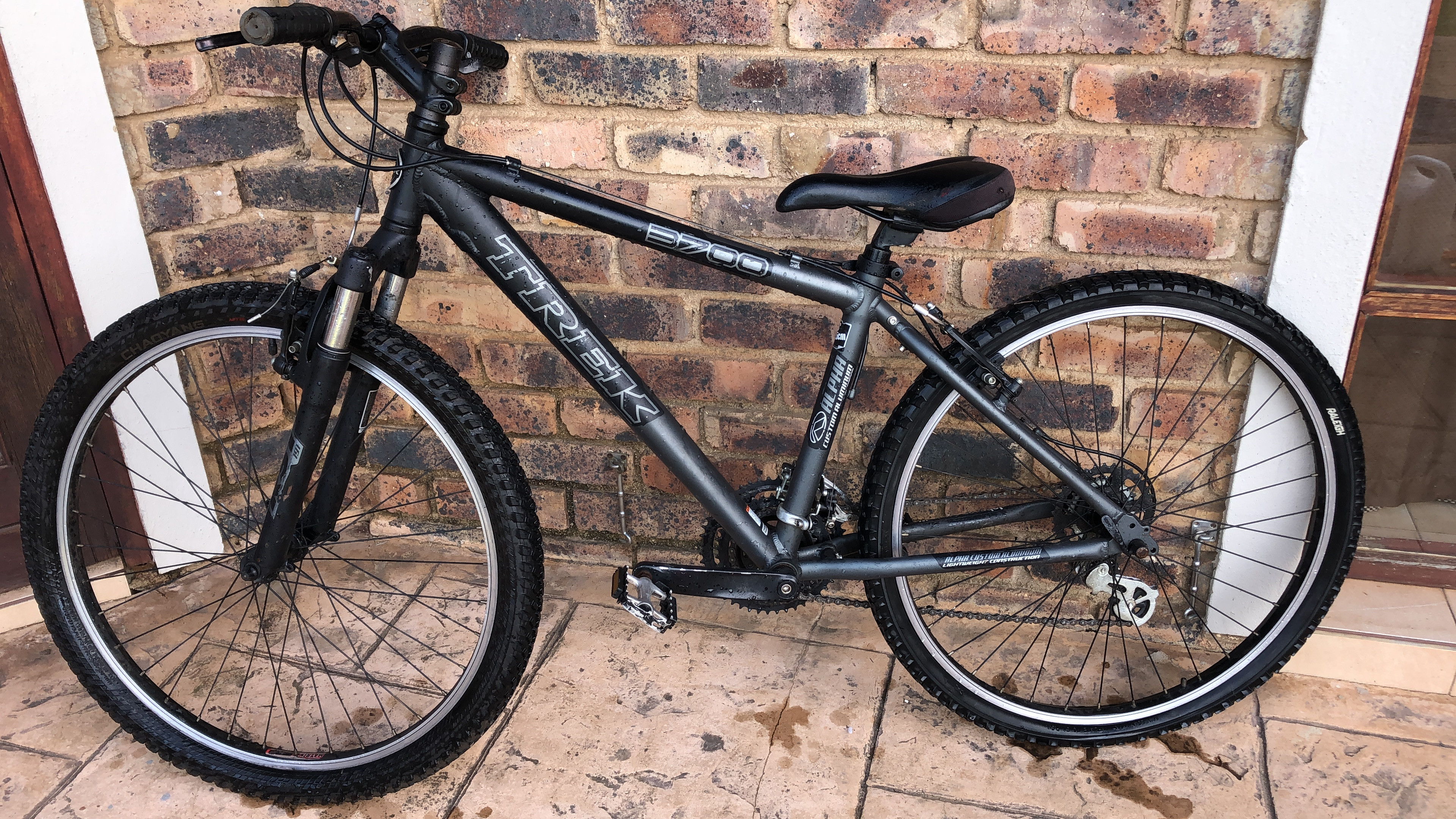 16" Trek 3700 RST Kids Bike | Hardtail Mountain Bikes | Bike Hub