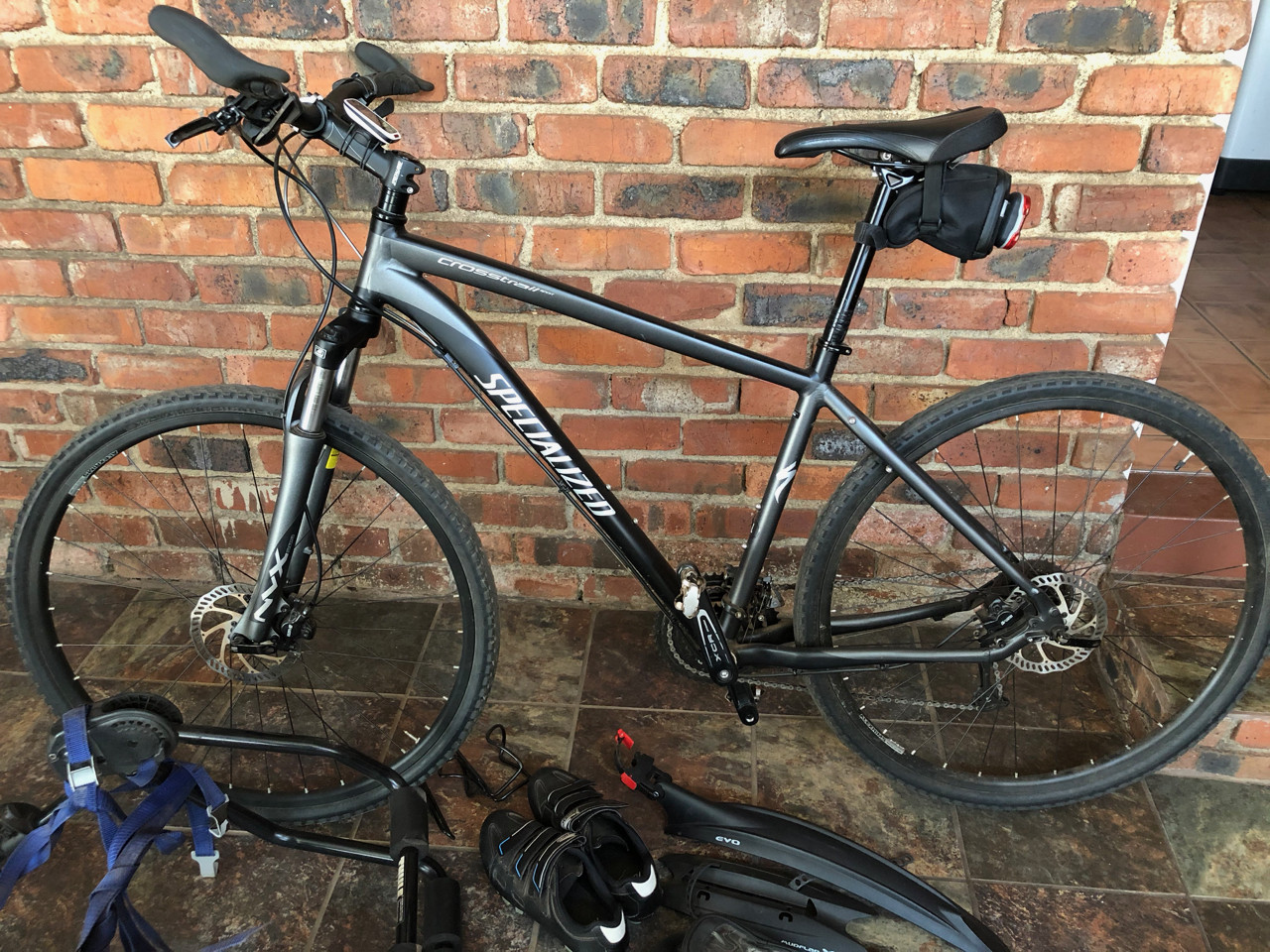 Specialized - Cross Trail (Hybrid Bike) | Commuter Bikes | Bike Hub