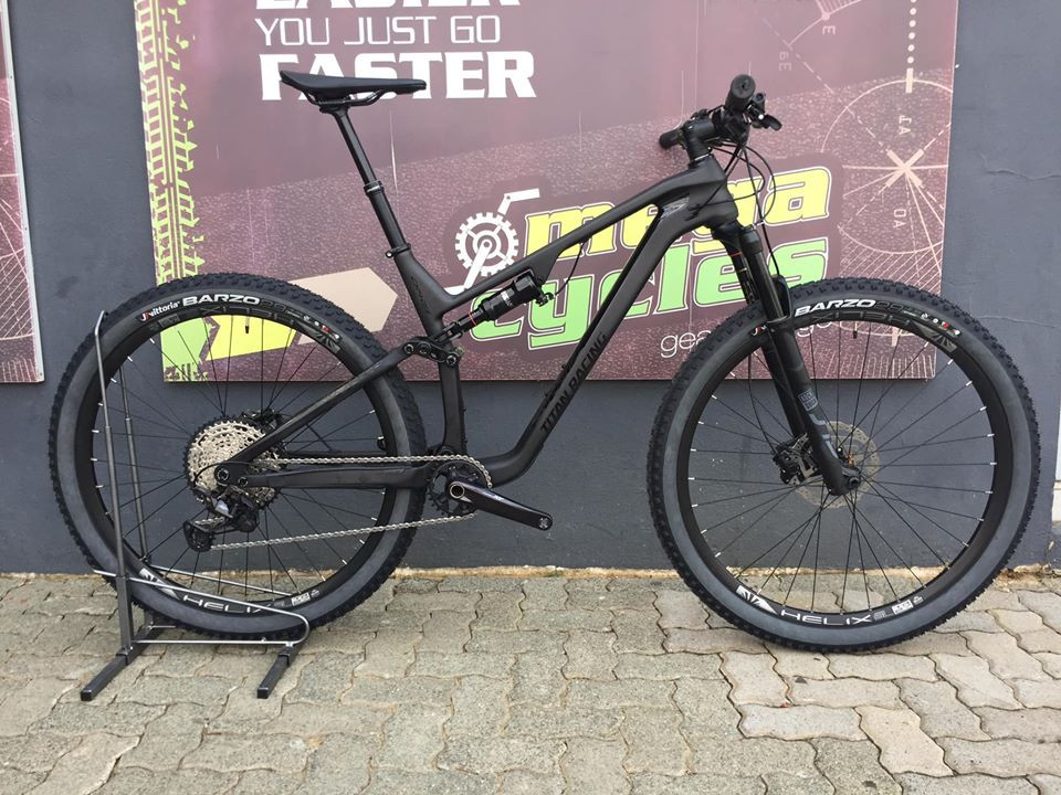 PROMO - Titan Racing - Cypher Elite (L) | Dual Suspension Mountain ...