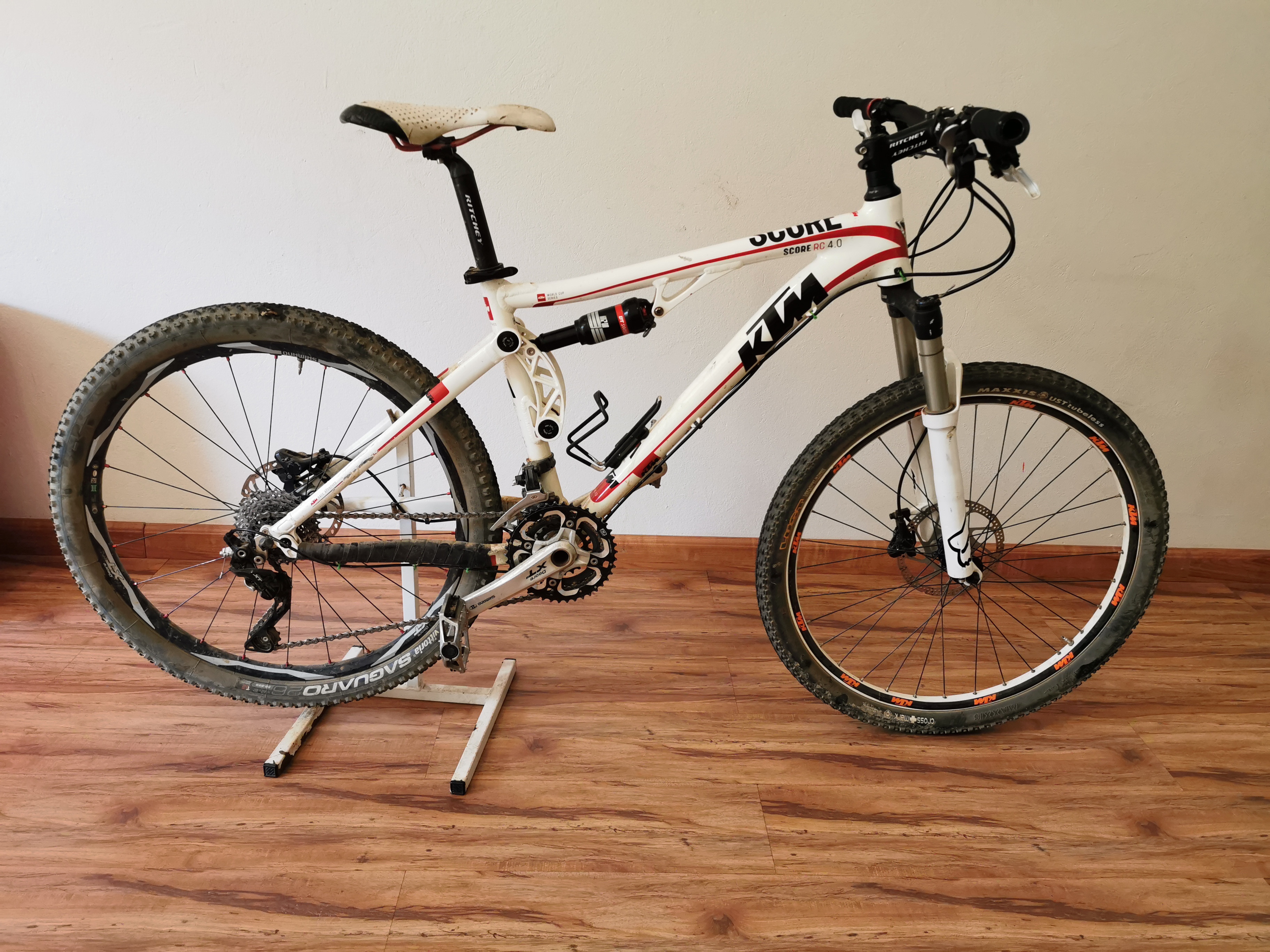 KTM SCORE RC MEDIUM 26er | Dual Suspension Mountain Bikes | Bike Hub
