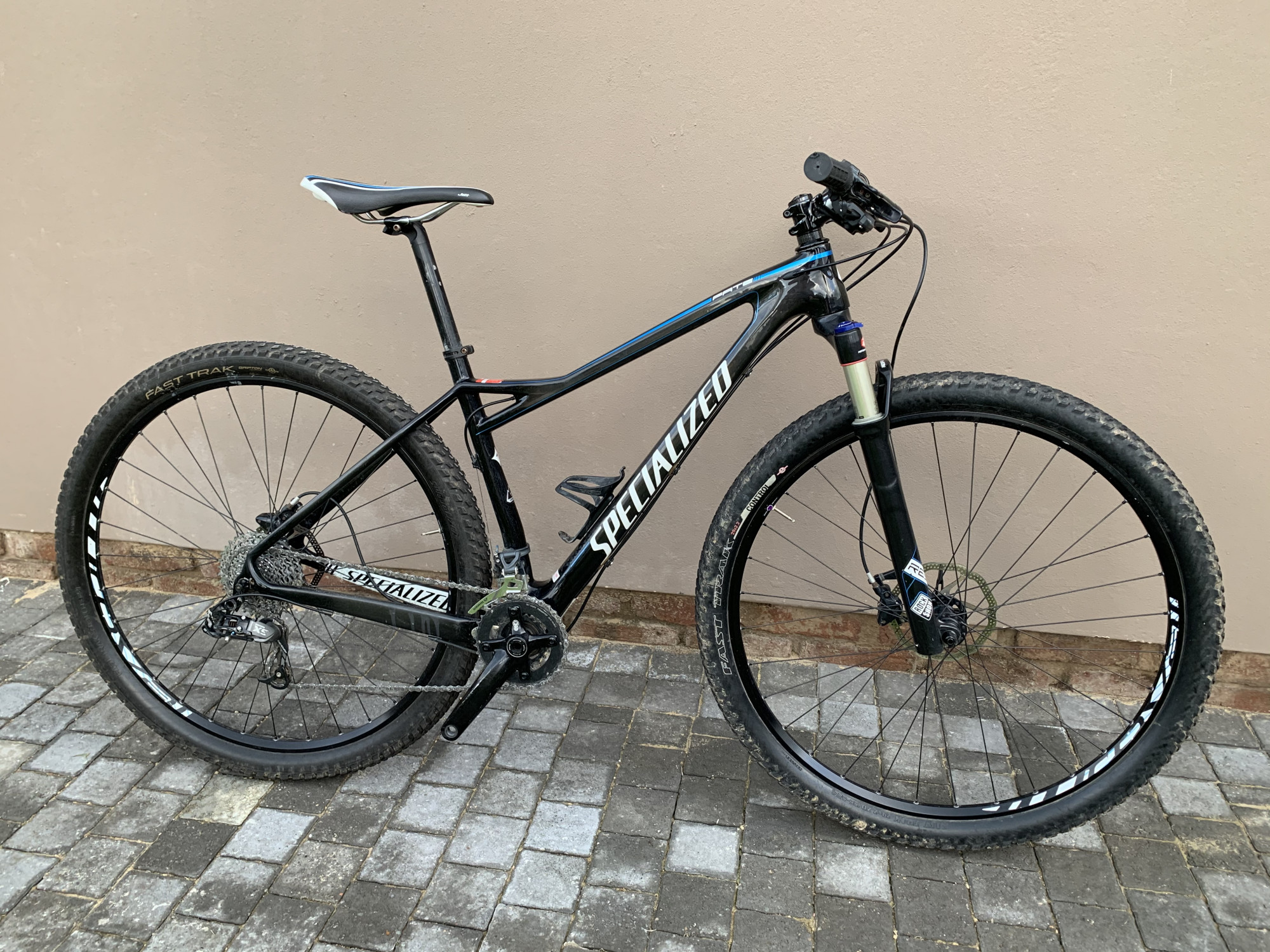 Specialized Fate Carbon MTB | Hardtail Mountain Bikes | Bike Hub