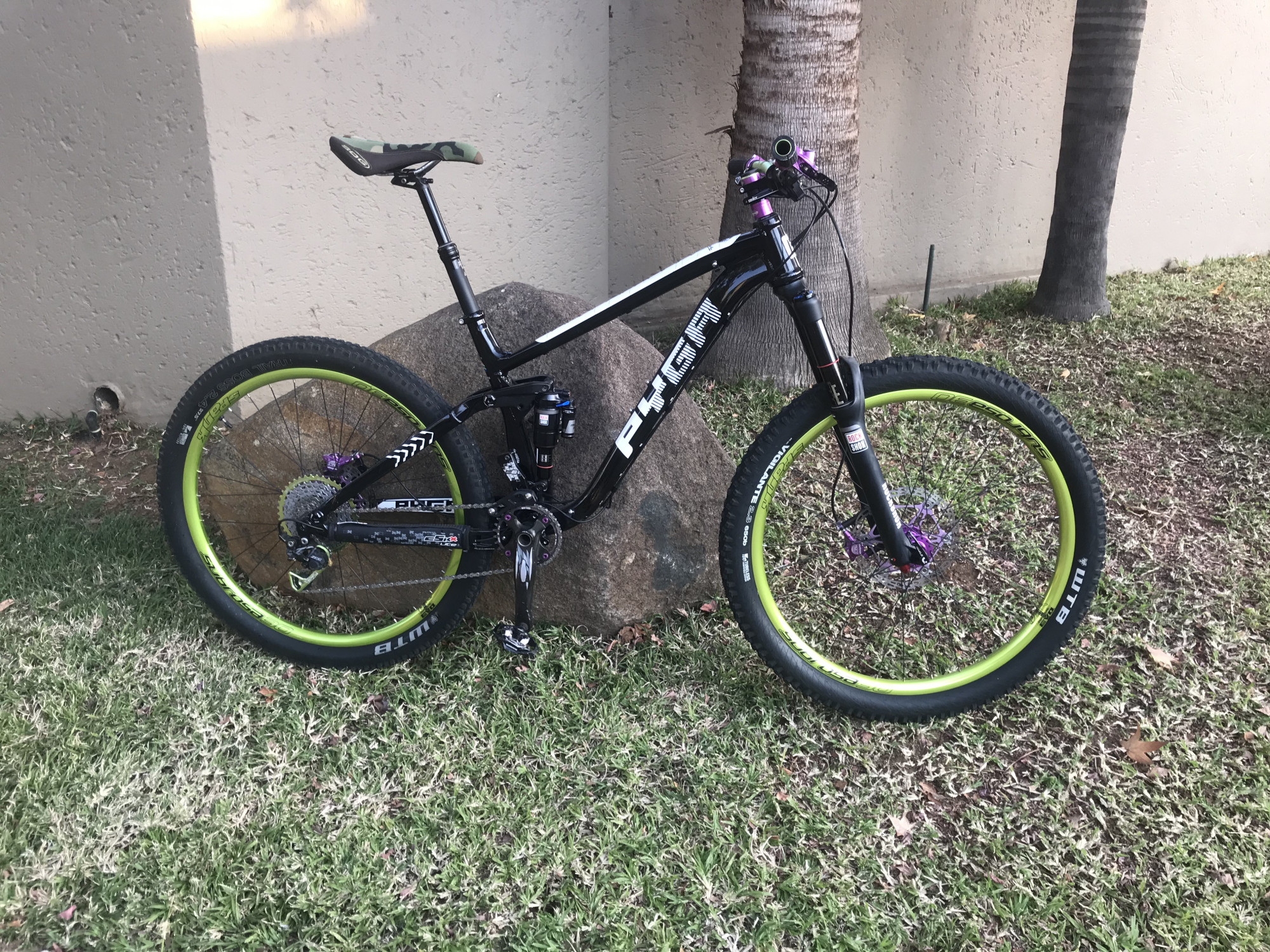 Large Pyga Pascoe 140 | Dual Suspension Mountain Bikes | Bike Hub