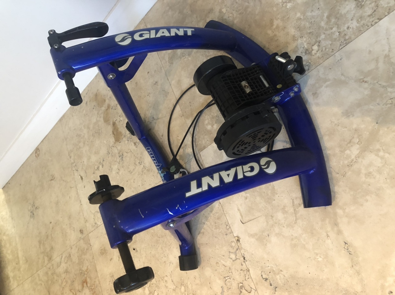 Giant Cyclotron Magnetic Indoor Trainer | Indoor Trainers & Accessories ...