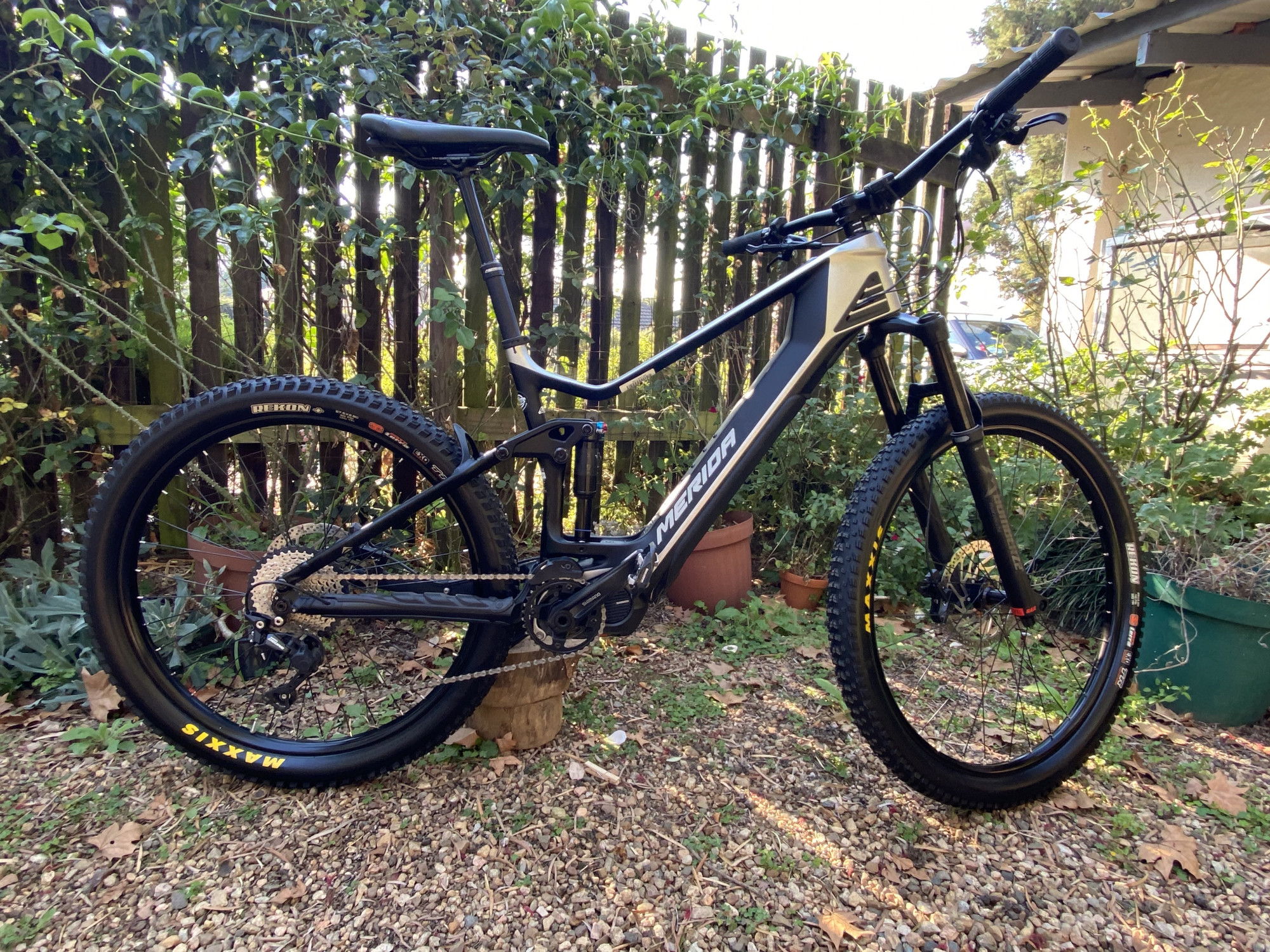 Shop Demo Merida e140 5000 XL | Dual Suspension Mountain E-Bikes | Bike Hub