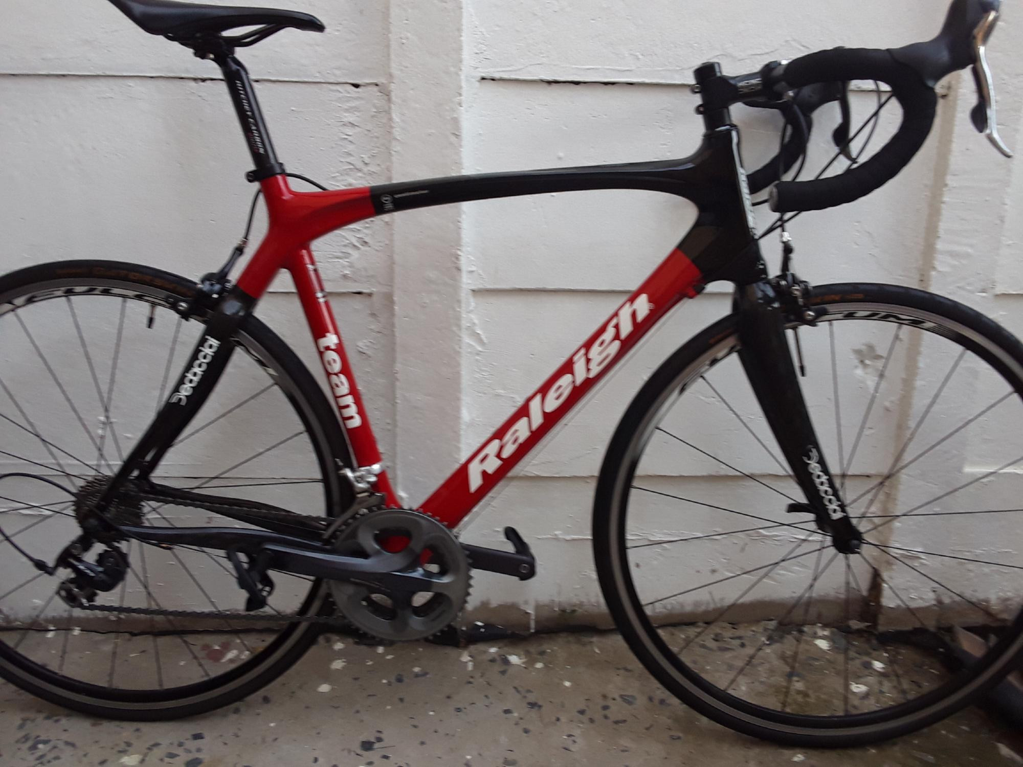 Raleigh Team full carbon Dedacciai | Road Bikes | Bike Hub