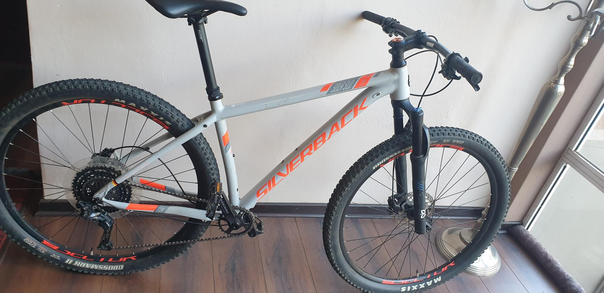 Silverback Sola SLD 2019 (M) | Hardtail Mountain Bikes | Bike Hub