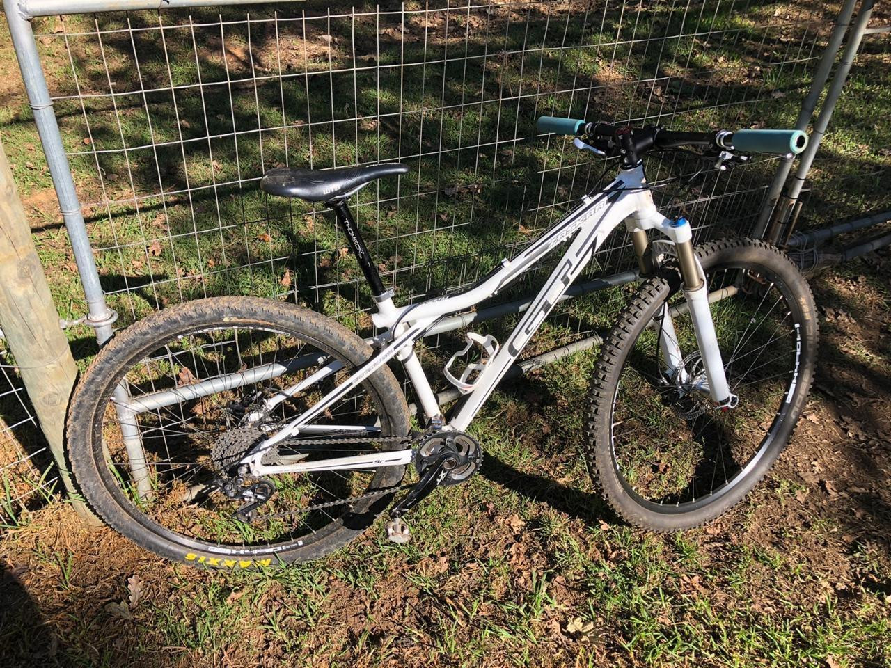 GT Zaskar Pro | Hardtail Mountain Bikes | Bike Hub