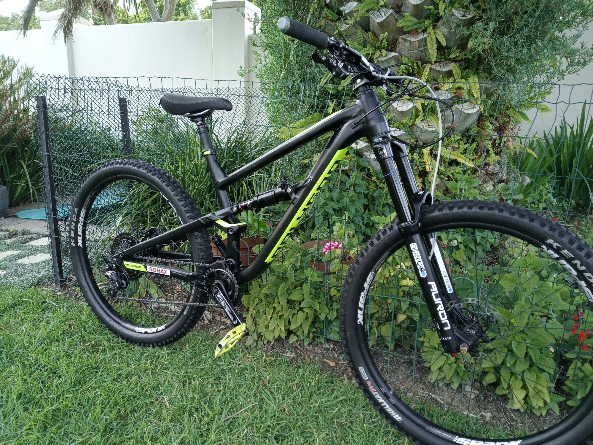 Polygon Siskiu T8 Enduro | Dual Suspension Mountain Bikes | Bike Hub