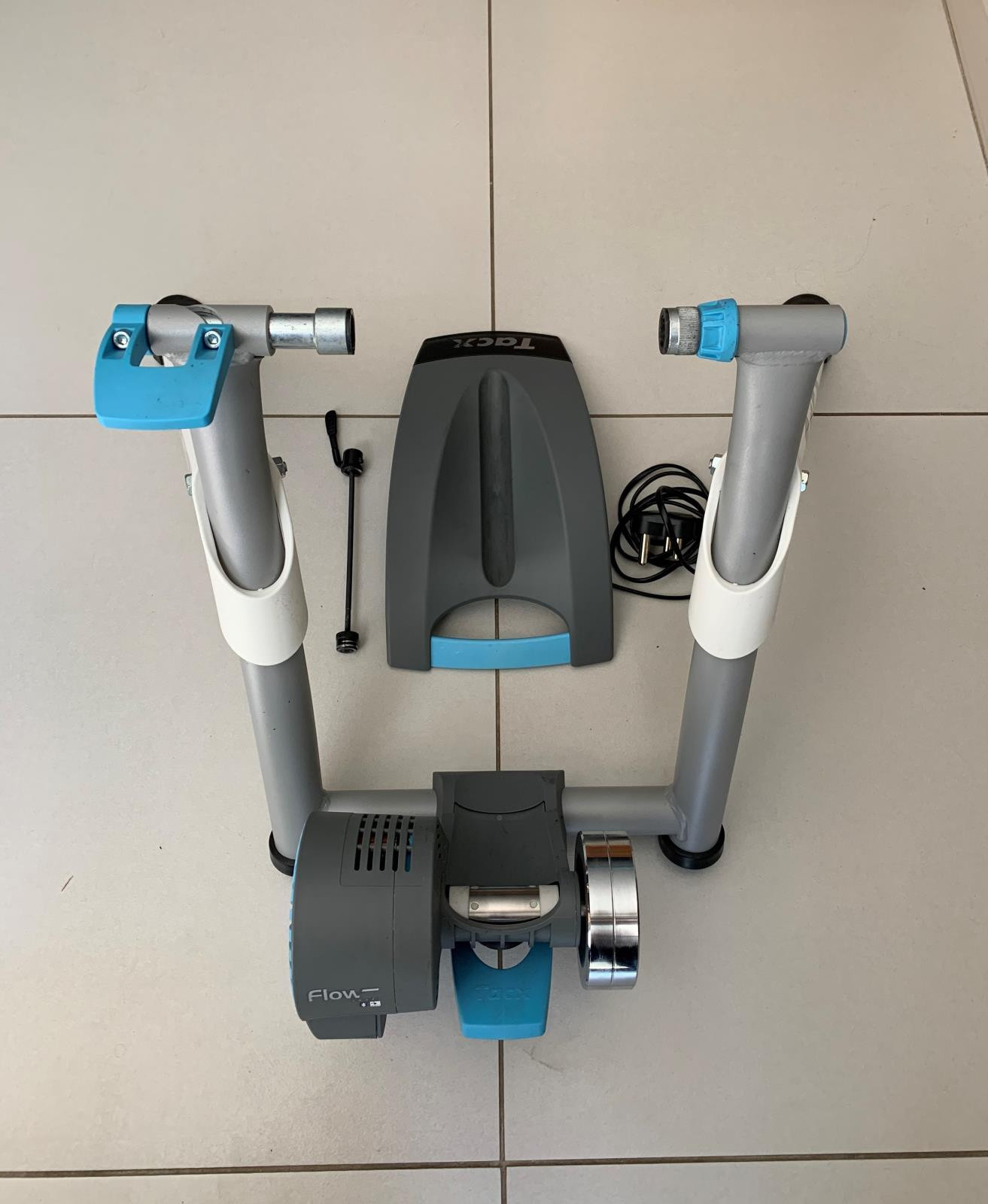 Tacx Flow Smart Trainer (fully Zwift compatible) | Indoor Trainers ...