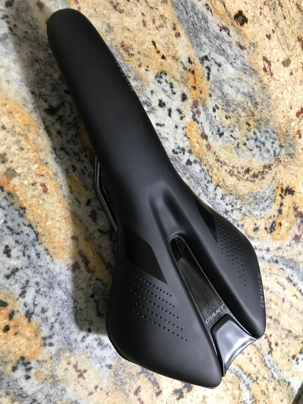 Giant Contact SL Saddle | Saddles | Bike Hub