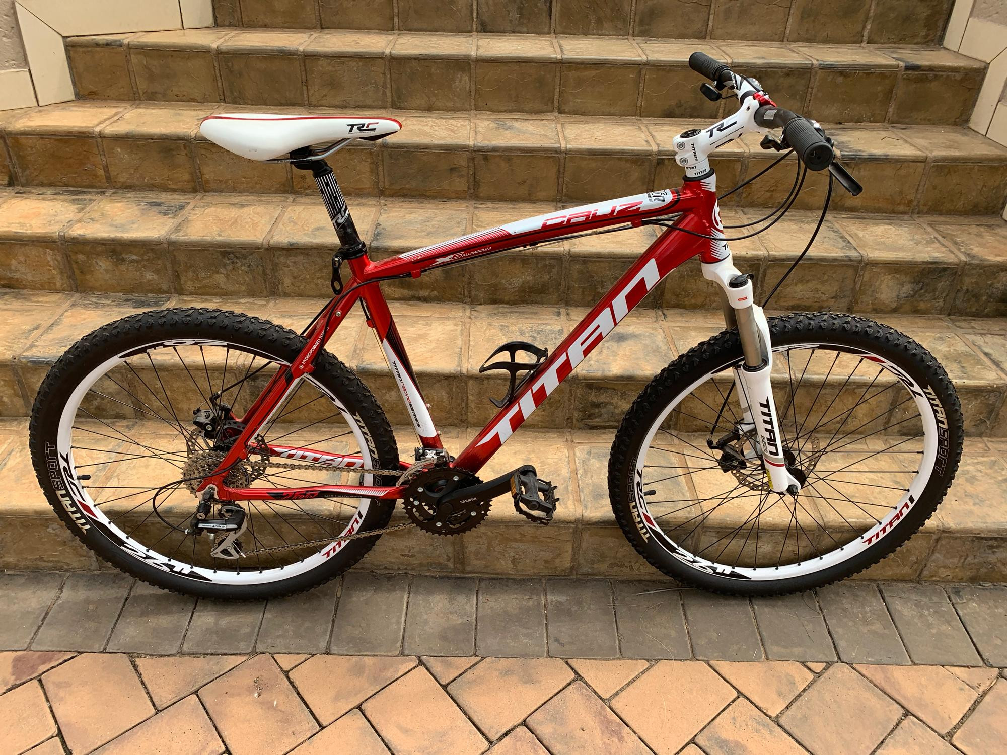 Titan Cruz 26R | Hardtail Mountain Bikes | Bike Hub