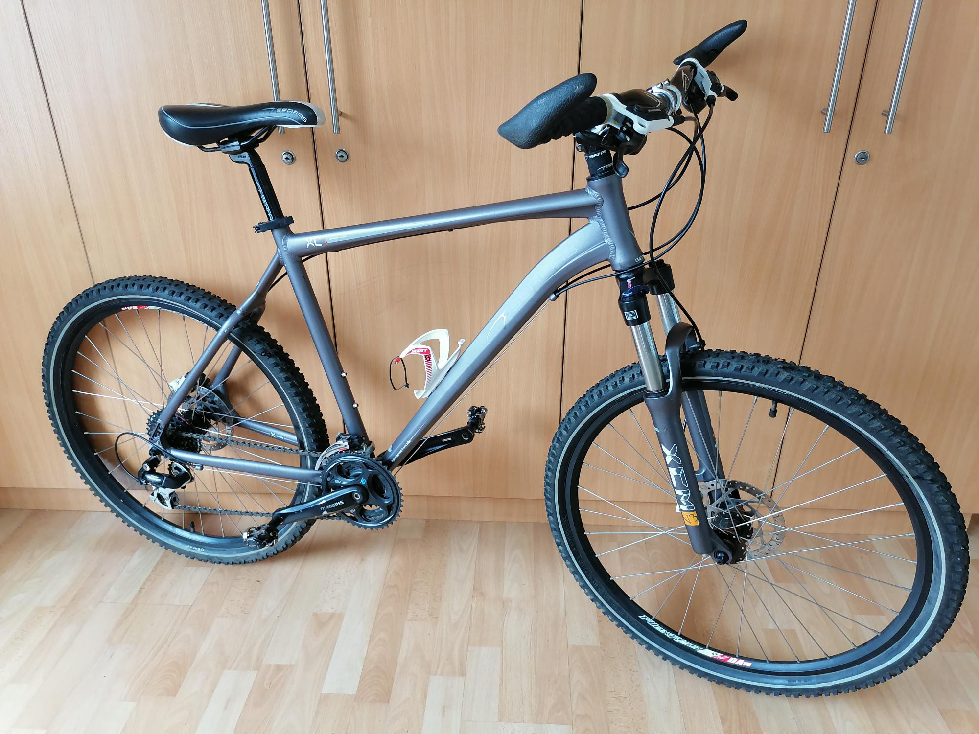 Serfas XC1 (L) | Hardtail Mountain Bikes | Bike Hub
