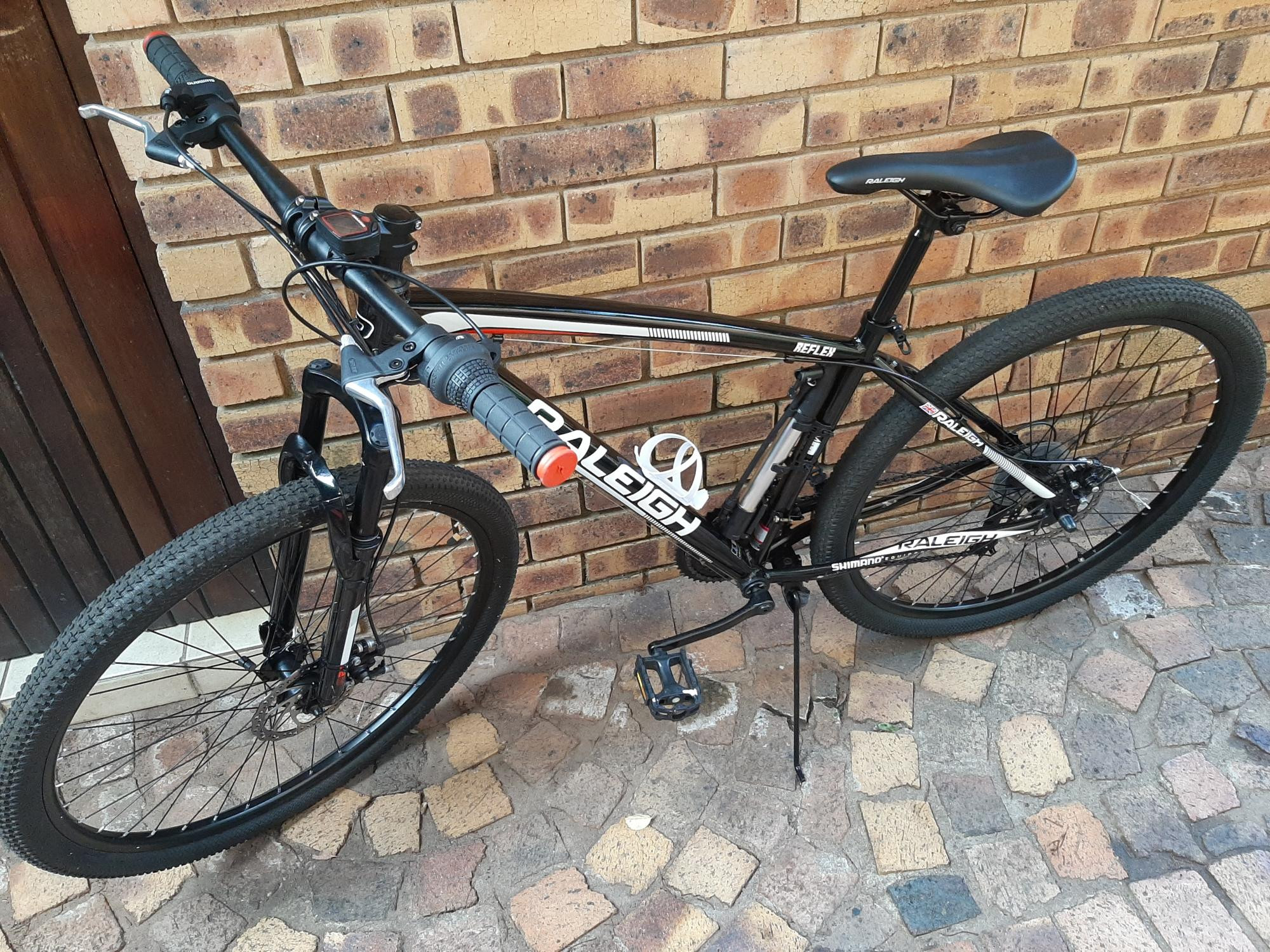 RALEIGH REFLEX 29er | Hardtail Mountain Bikes | Bike Hub