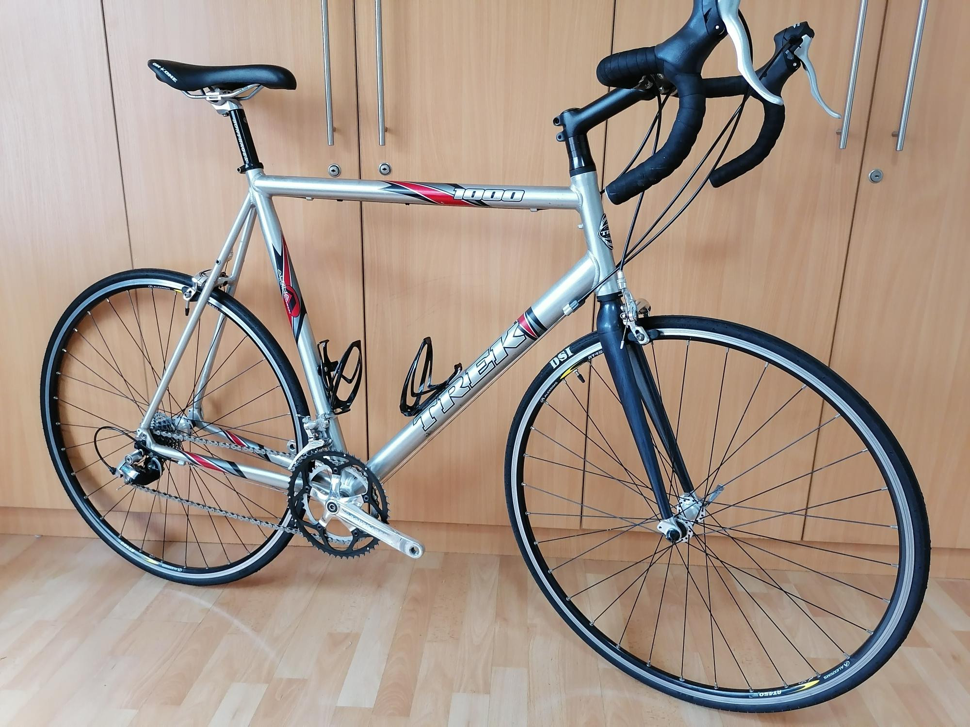 Trek 1000 (XL) | Road Bikes | Bike Hub
