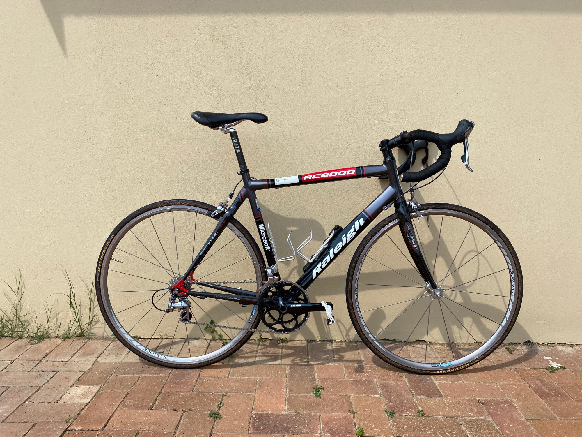 Raleigh RC8000 - Medium - Dura-Ace 10 Speed | Road Bikes | Bike Hub